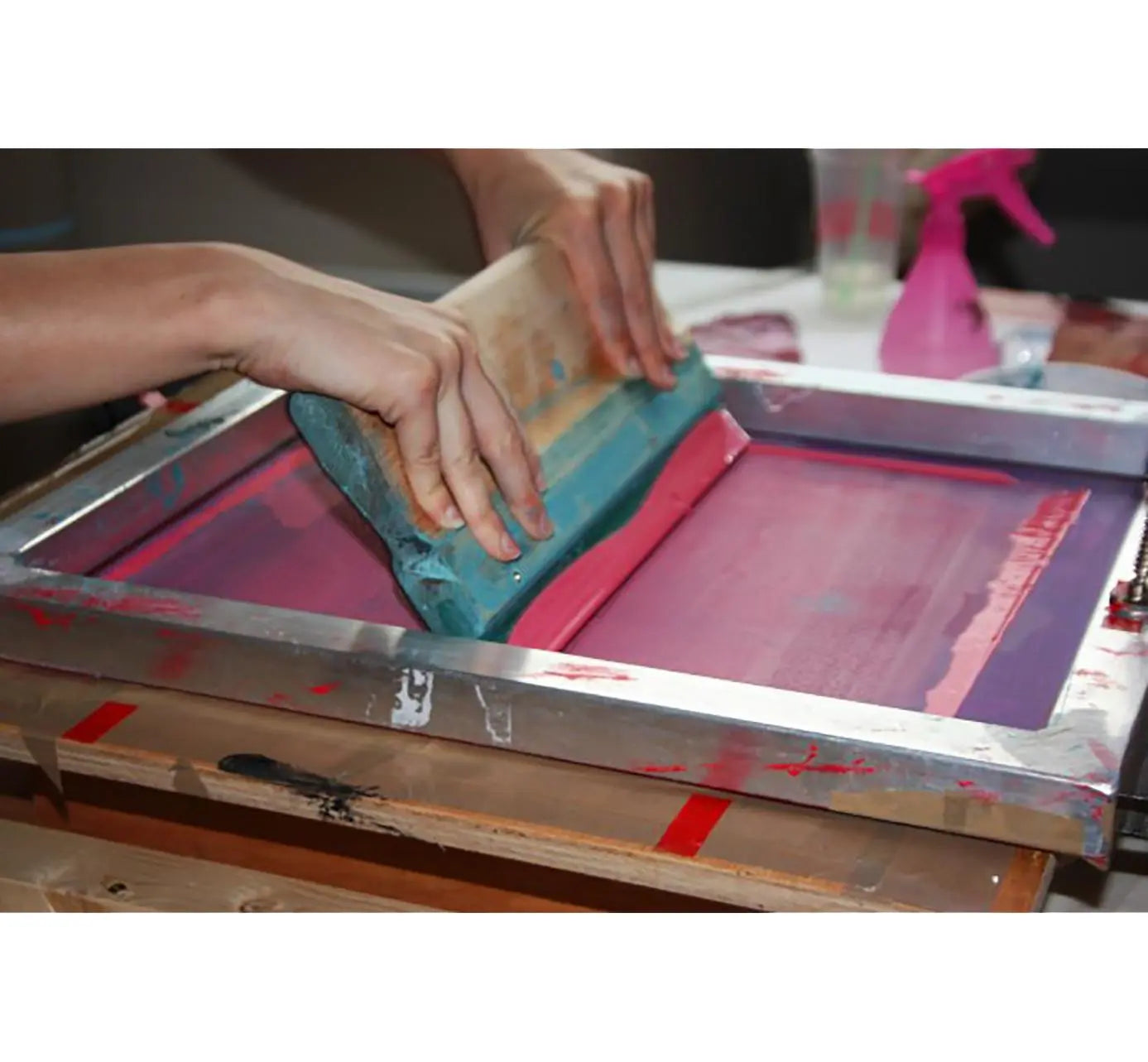 Qu'est-ce qu'une sérigraphie ? - LYNART STORE